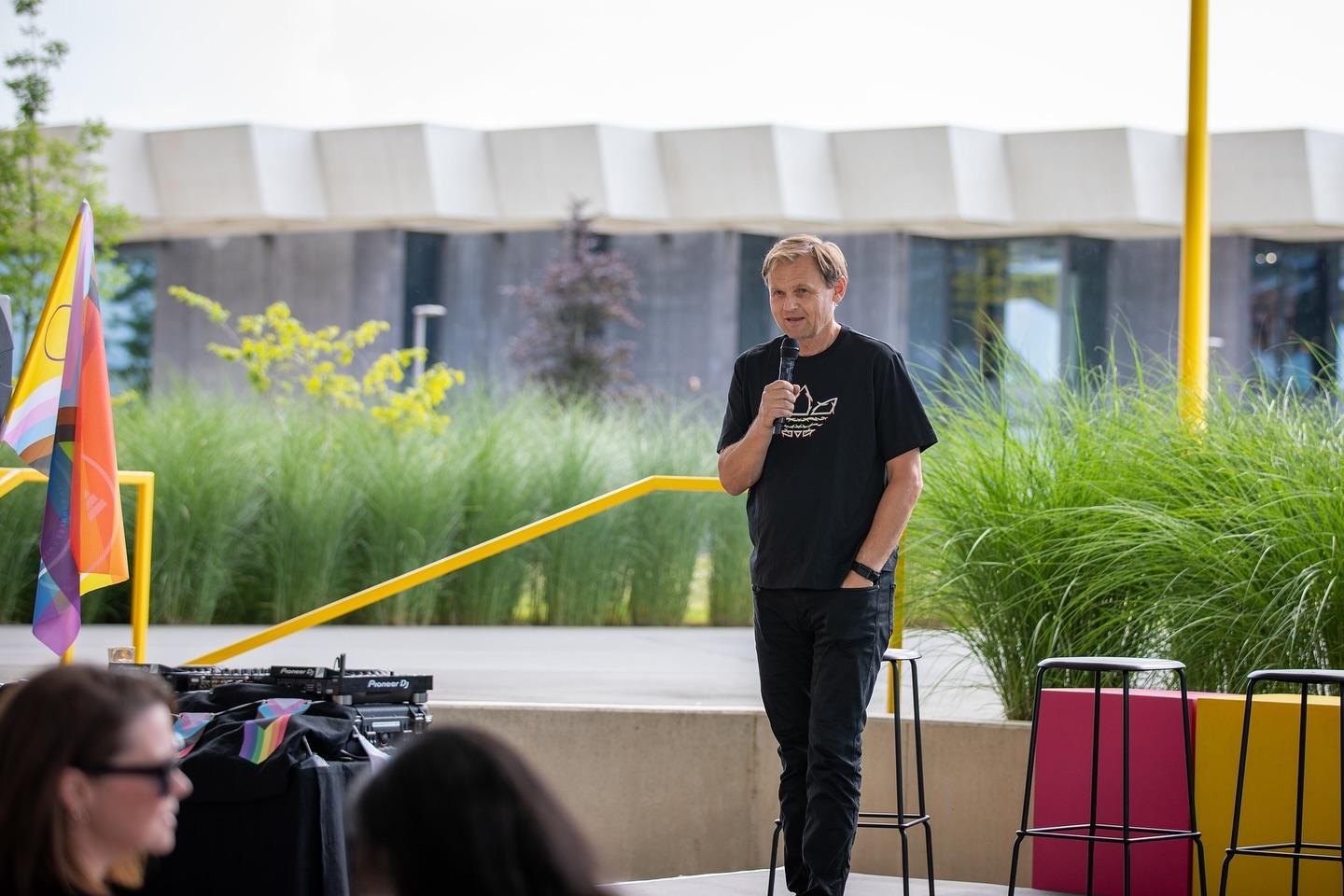 Magazine - adidas Group